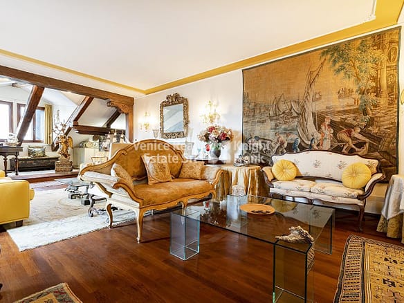 Venice Real Estate – Serena Bombassei
