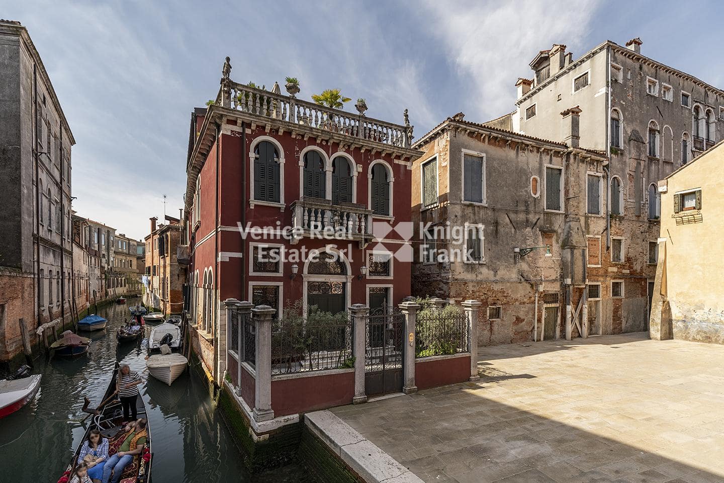 Palazzo Querini, Calle Lunga San Barnaba – Venice Real Estate